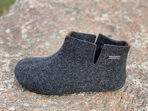 Shepherd of Sweden aamutossu Ester Erik Tummanharmaa varrellinen ...